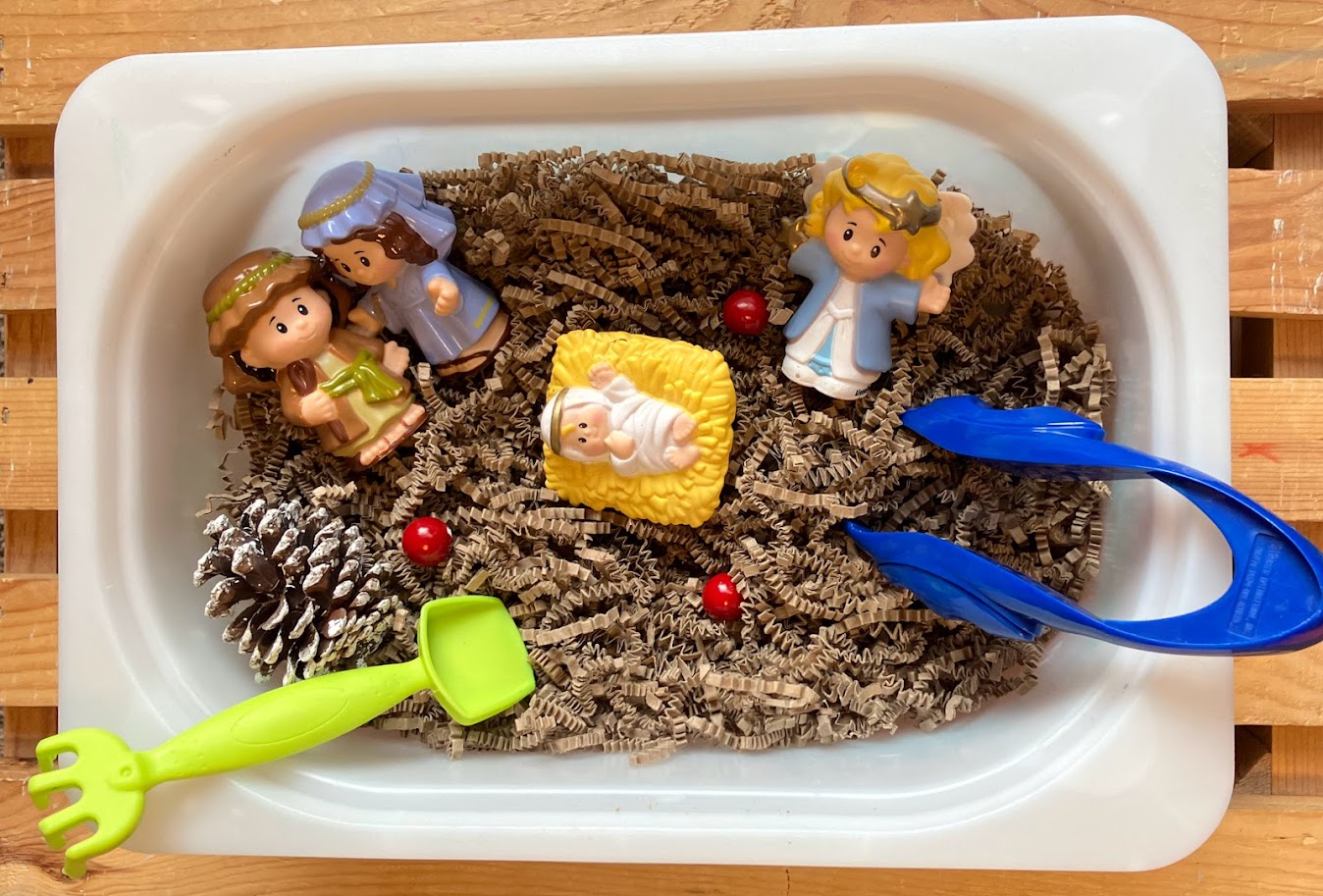 Nativity-Themed Christmas Sensory Bin for Hands-On Holiday Learning ...
